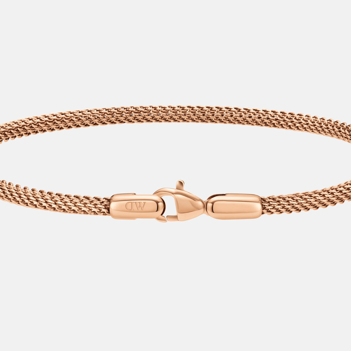 Why the Daniel Wellington Mesh Bracelet 2.8 RG | 185mm Is a Must-Have ...